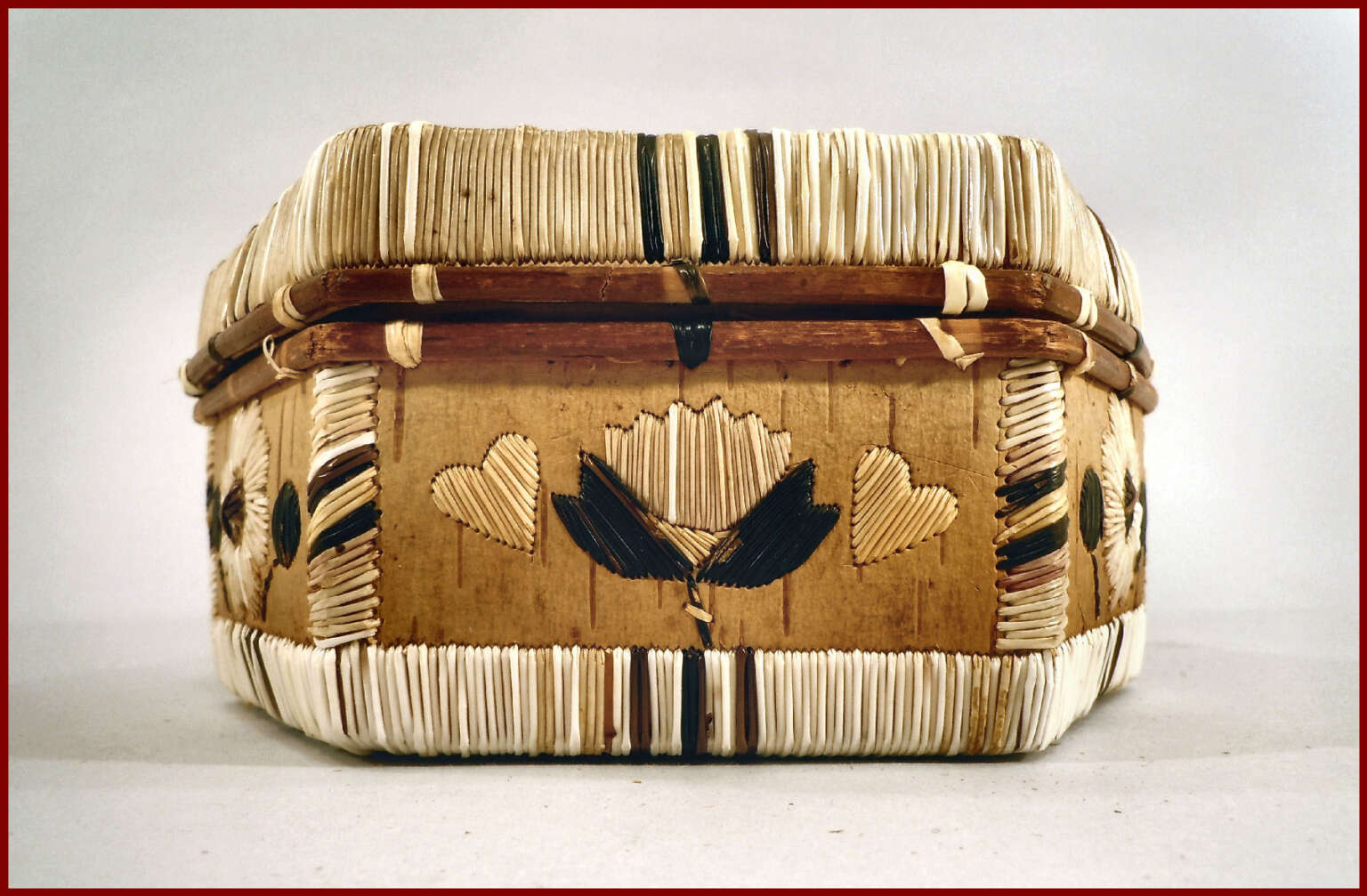 Native American – Ojibwa – Box – American Antiques