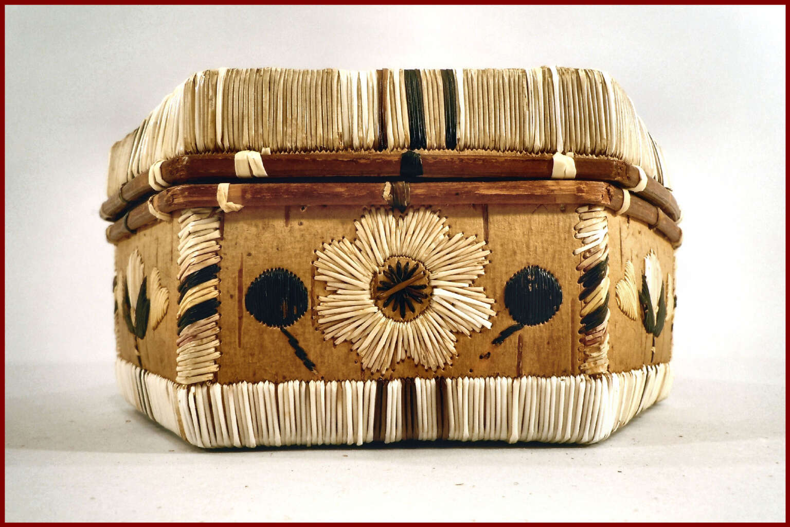 Native American – Ojibwa – Box – American Antiques