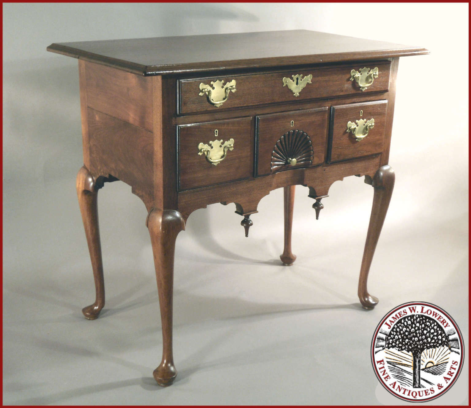 QUEEN ANNE FAN CARVED WALNUT LOWBOY – American Antiques