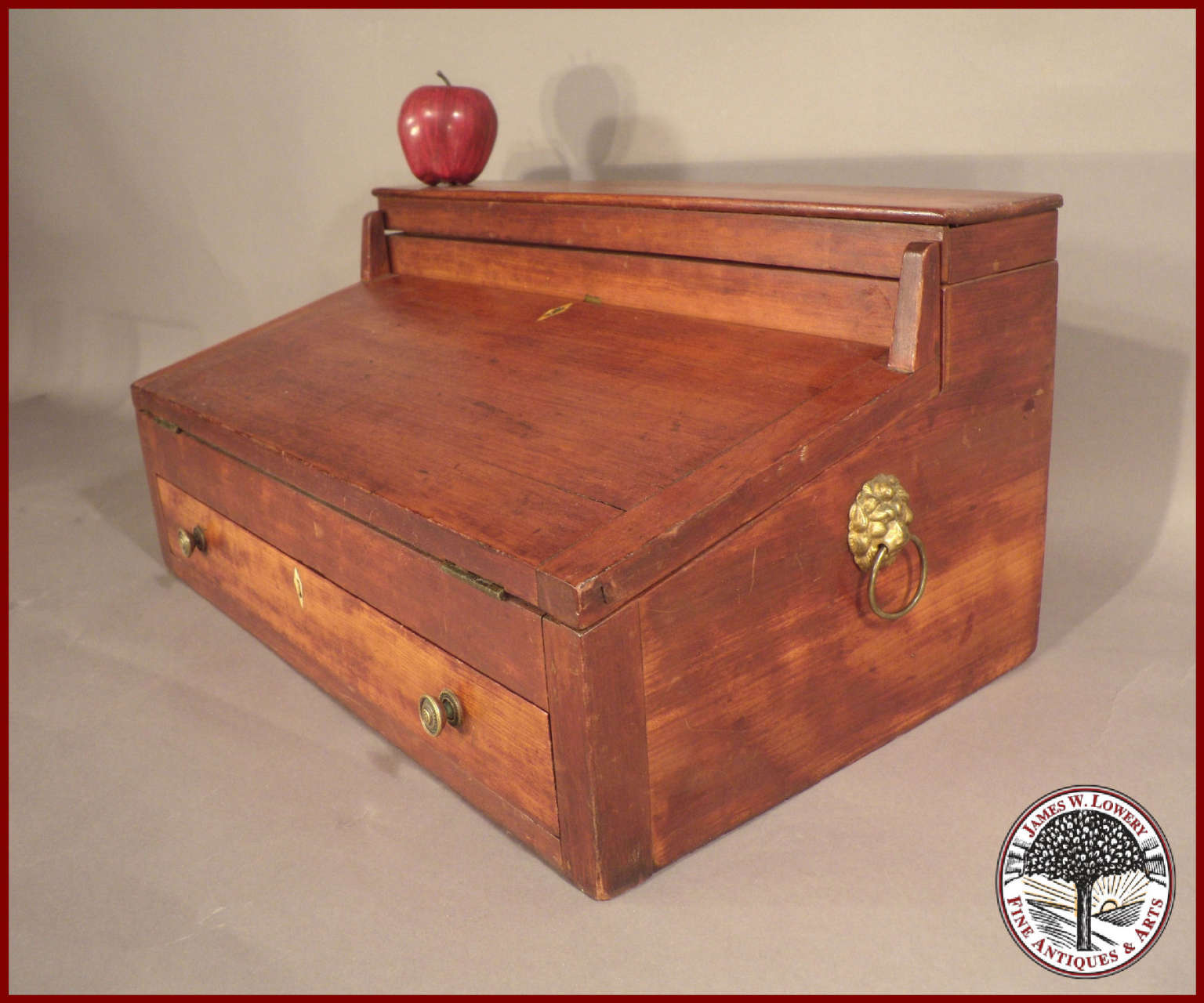 FEDERAL TRAVELING DESK – “CAPTAIN’S BOX” – American Antiques