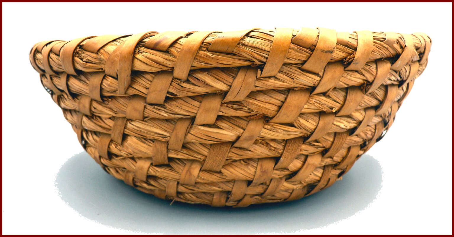 ANTIQUE RYE STRAW BASKET – American Antiques