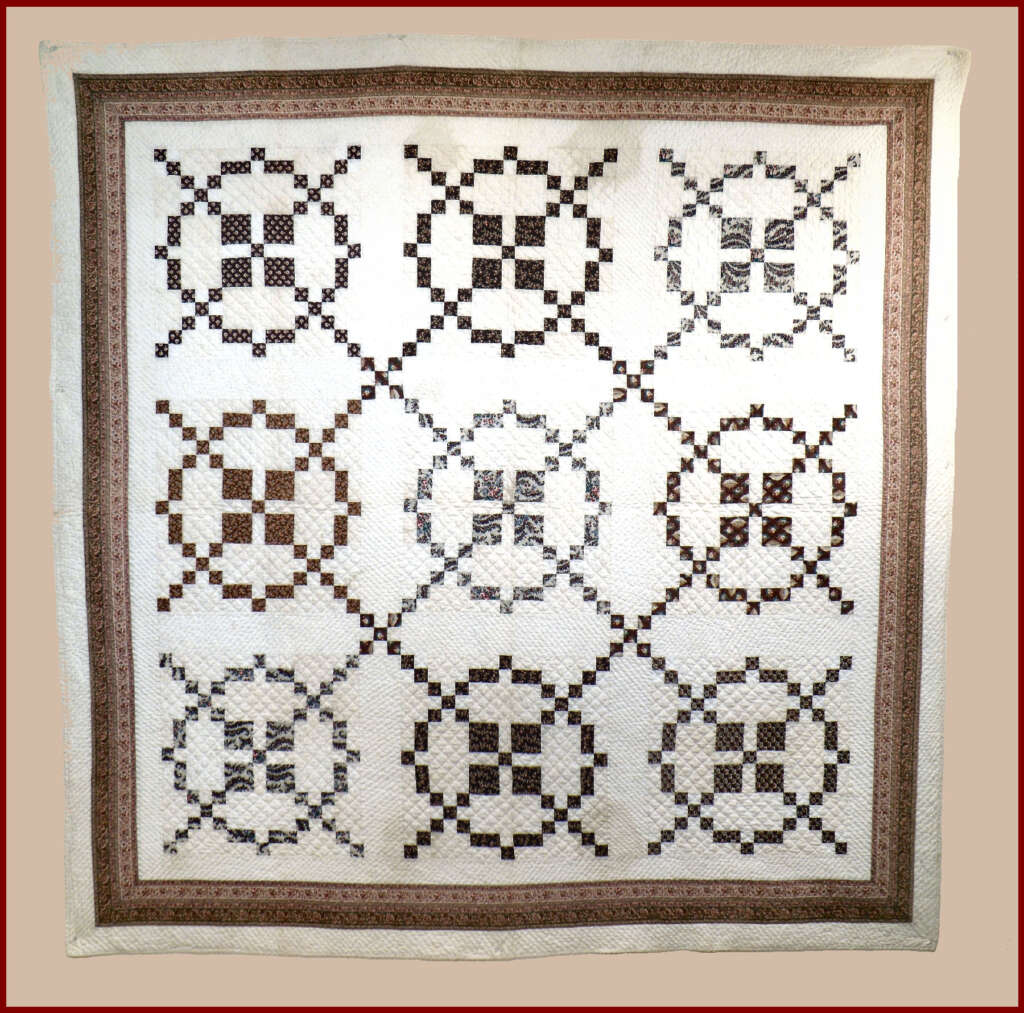 YOUTH QUILT – PIECED CHINTZ SQUARES, GRAPHIC STIPPLE PATTERN – American ...