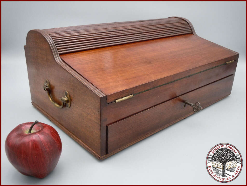 SCARCE FEDERAL PORTABLE WRITING DESK – American Antiques